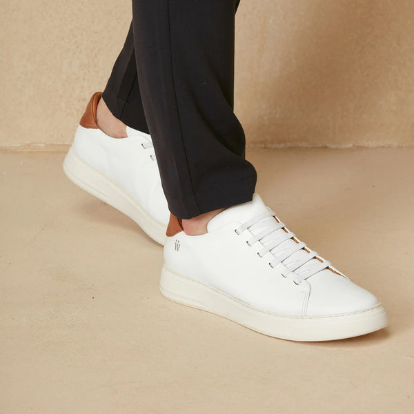 Tênis Slipon em Couro Branco - Nathan – We Basic.